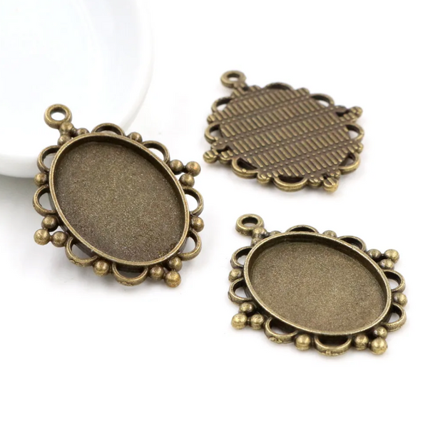 18x25mm Decorative Beaded Lace Edged Pendant Setting – Perfect Pendants ...